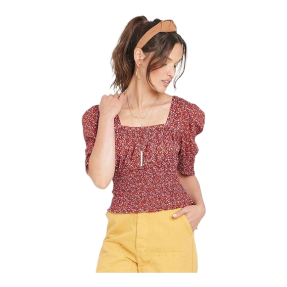 Universal Thread | Tops | Womens Square Neck Floral Ruched Crop | Poshmark
